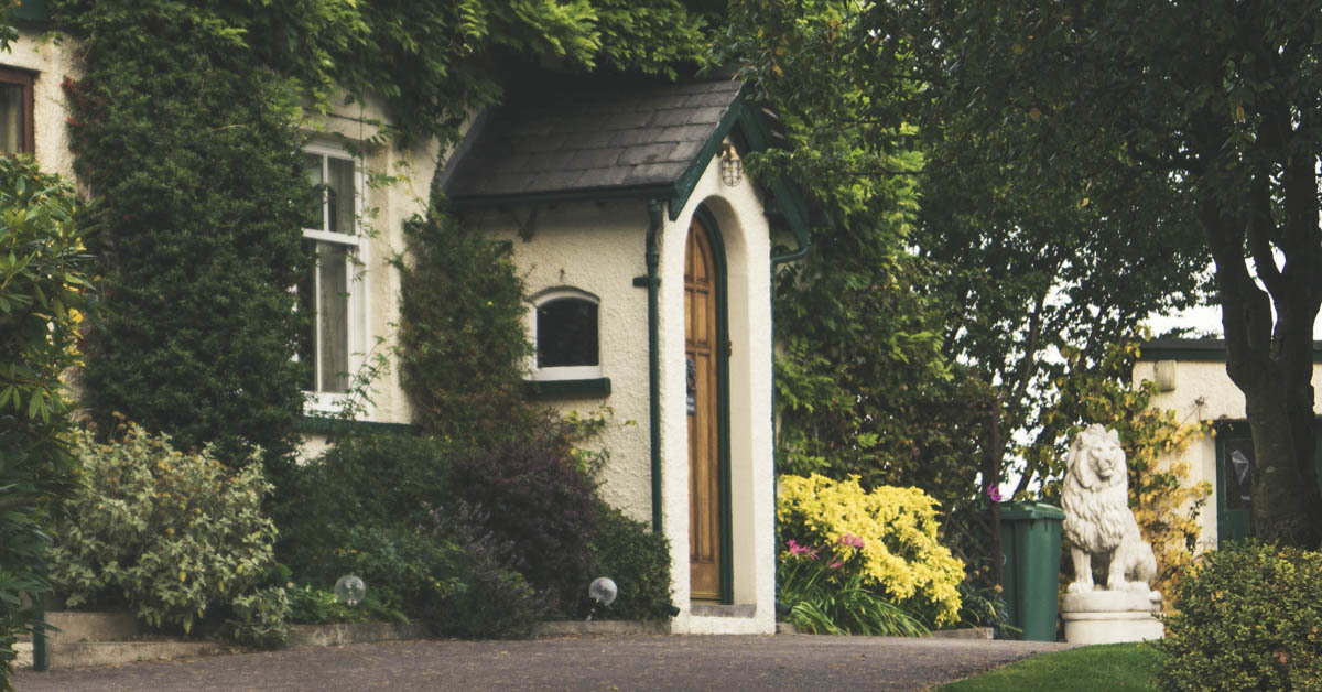 Hero for the Faith by Alan Hustak | Convivium