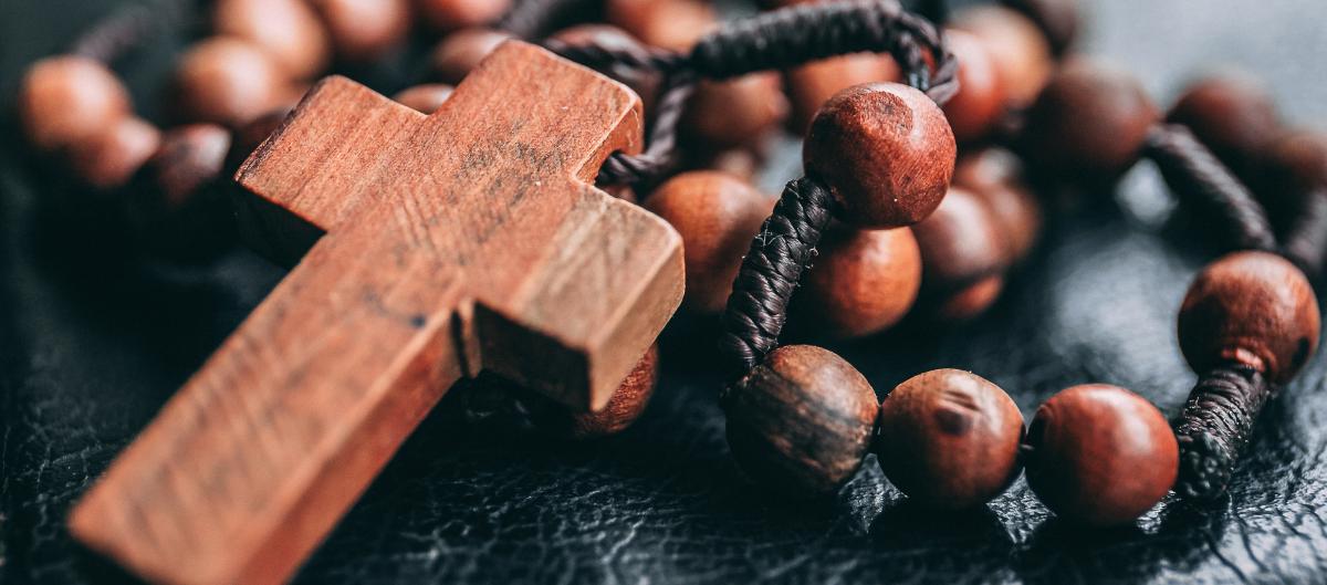 Adieu to a Larger-Than-Life Priest by Alan Hustak | Convivium